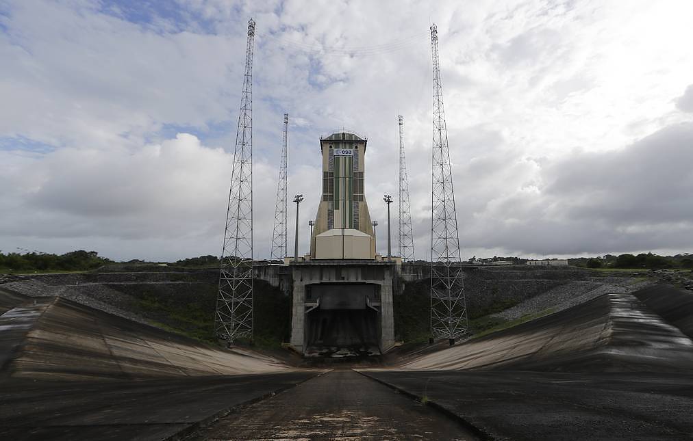 UAE celebrates 49th anniversary with a satellite launch into space ...