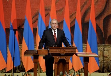 Armen Sarkissian sworn in as the new president of Armenia | commonspace.eu